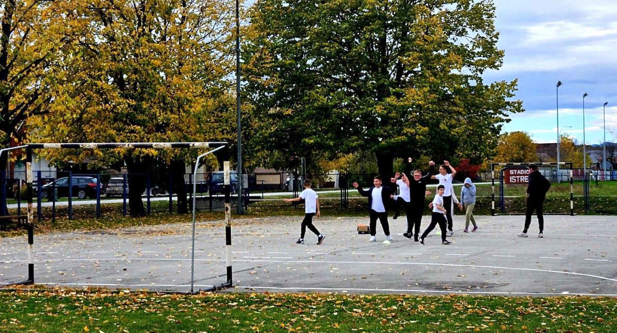 DRENOVCI Učenici OŠ „Franje Hanaman“ za 18 mjeseci u novoj sportskoj ...