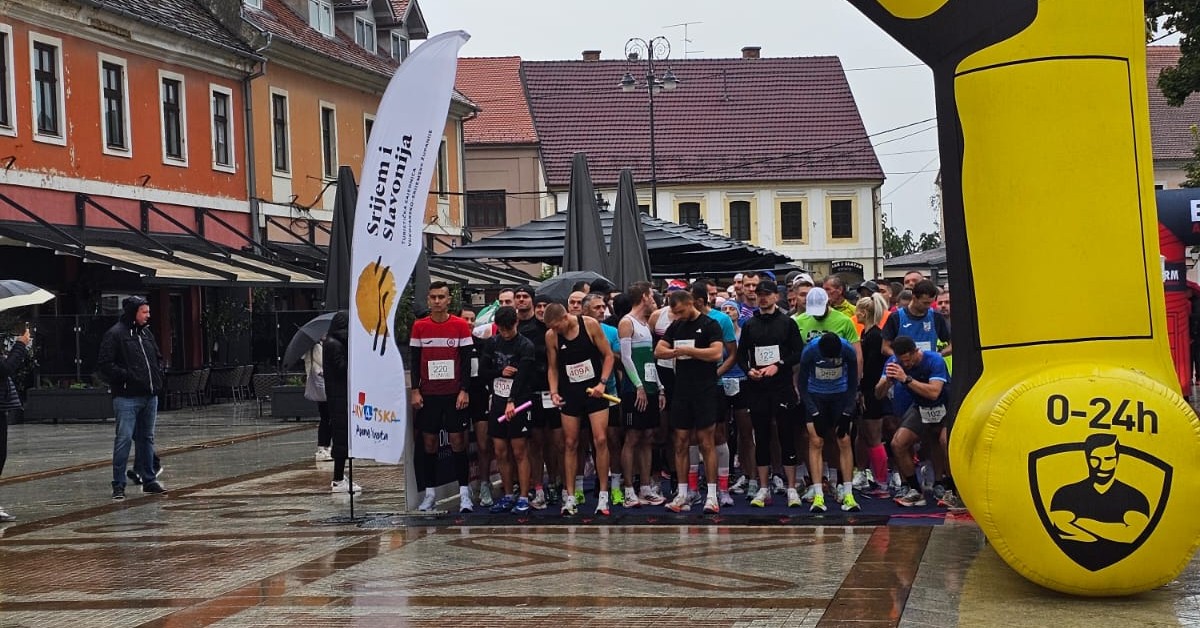 VINKOVAČKI POLUMARATON Pobjednika na cilju dočekali čast, slava i ...